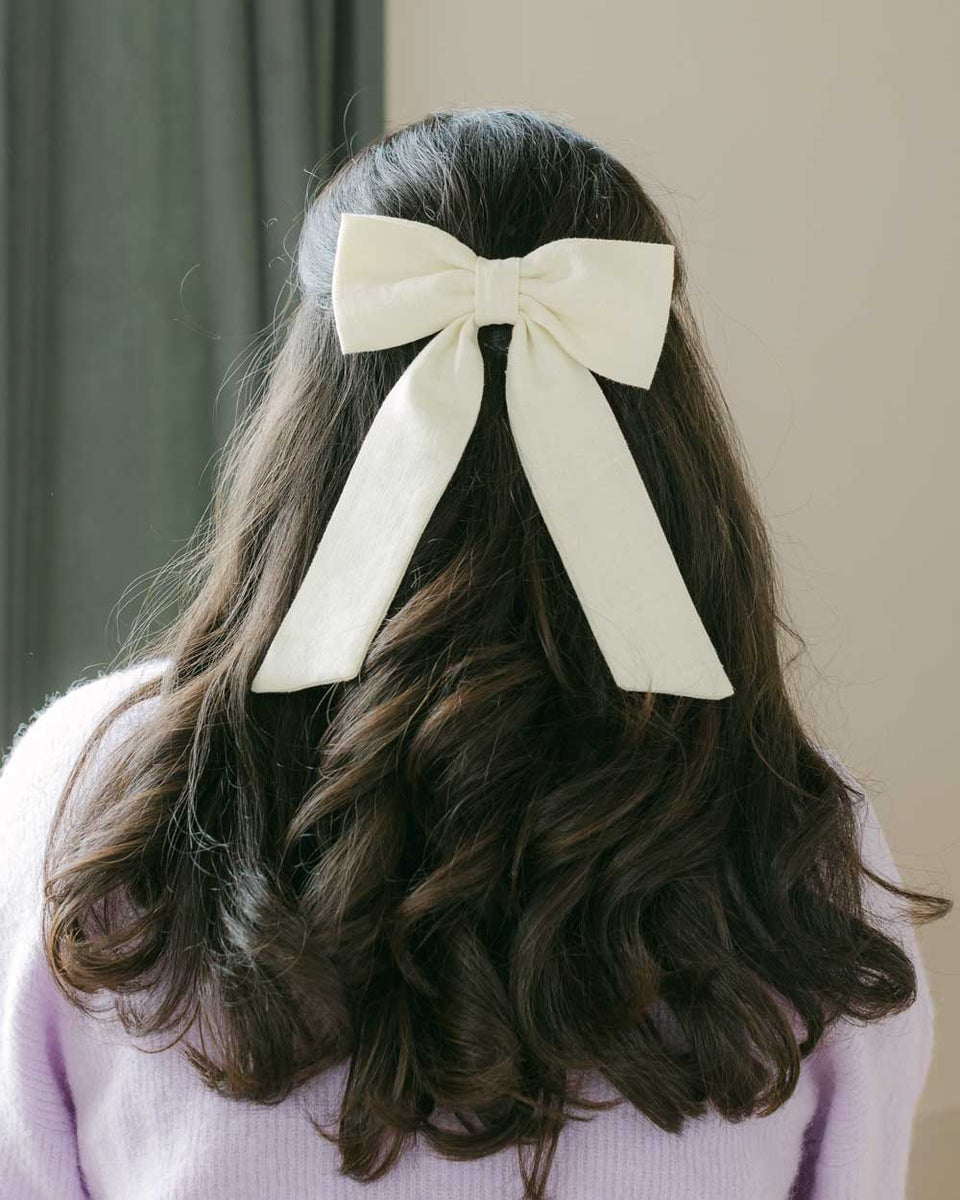 THE LIGHT YELLOW LINEN CLASSIC BOW – Clementine & Mint
